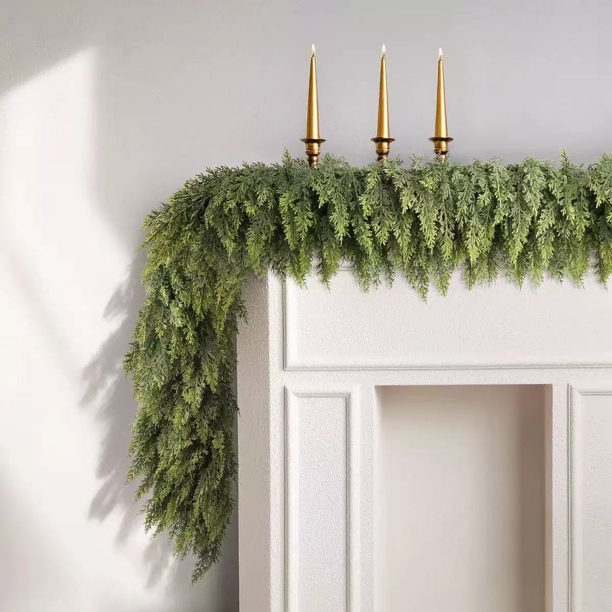 🏆2025 HOT SALE💥 Pre-lit Christmas Cedar Garland – Felicitas Gift